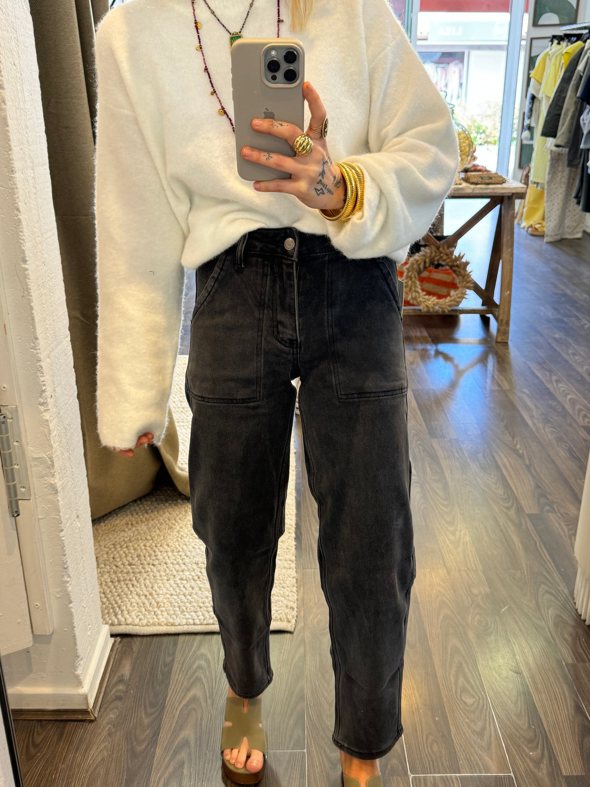 Lover's – L O V E R ' S